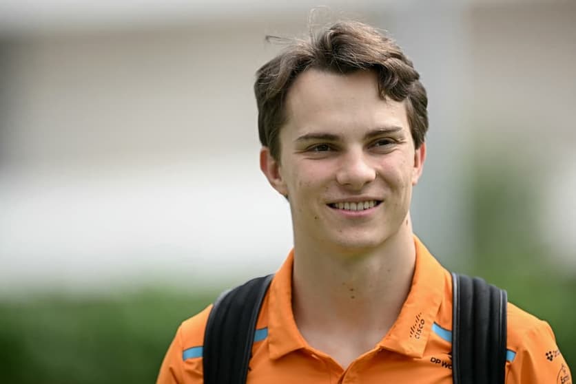 El asesor revela que el mánager de Piastri ha buscado un "diálogo intenso" con Red Bull ...