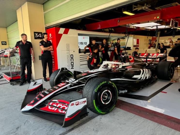 Ocon debuta con Haas en los test de postemporada de Fórmula 1 en Abu ...