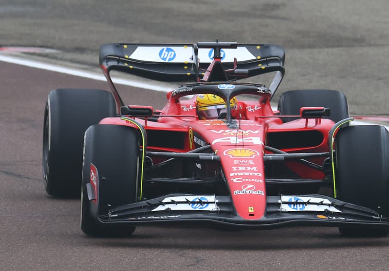 Hamilton concreta debut con Ferrari en test privado en la pista de ...