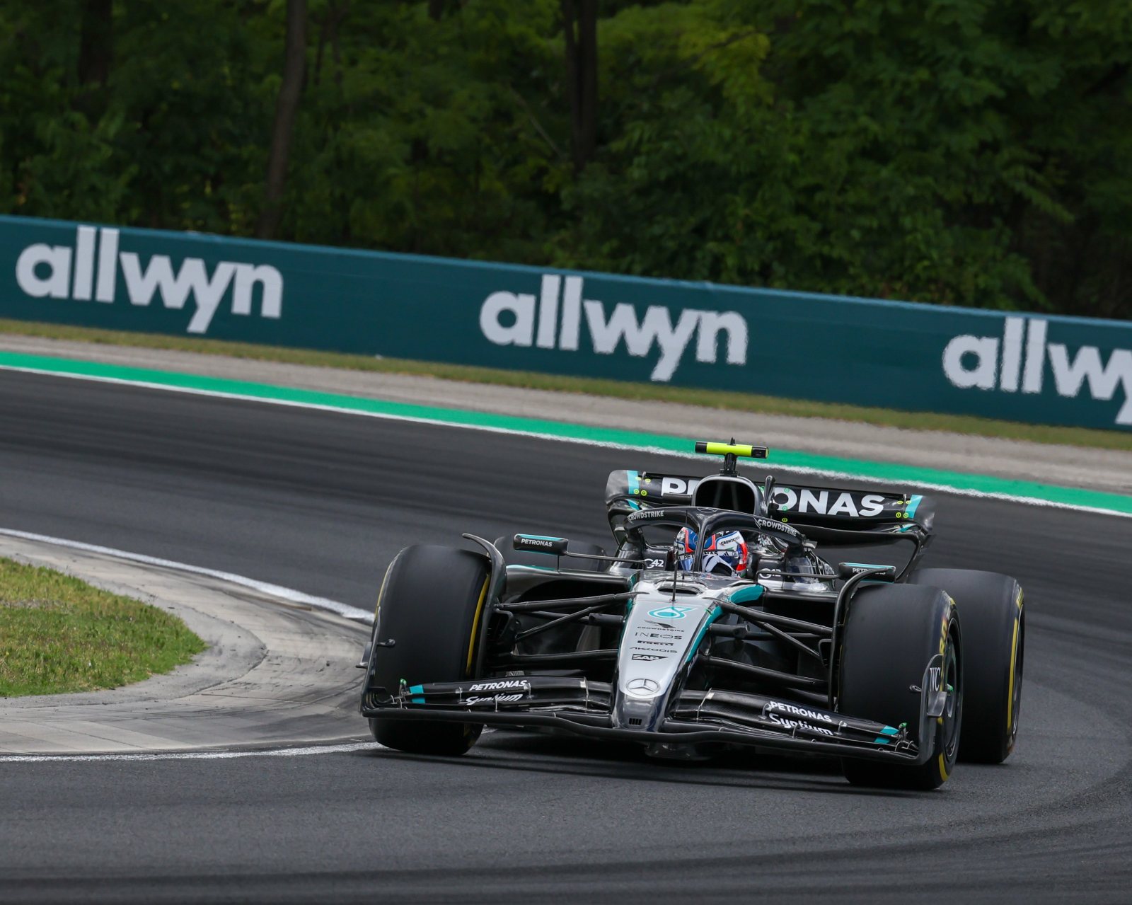 Mercedes apunta «dirección clara» con el W16 en Hungría: «Resolvimos ...