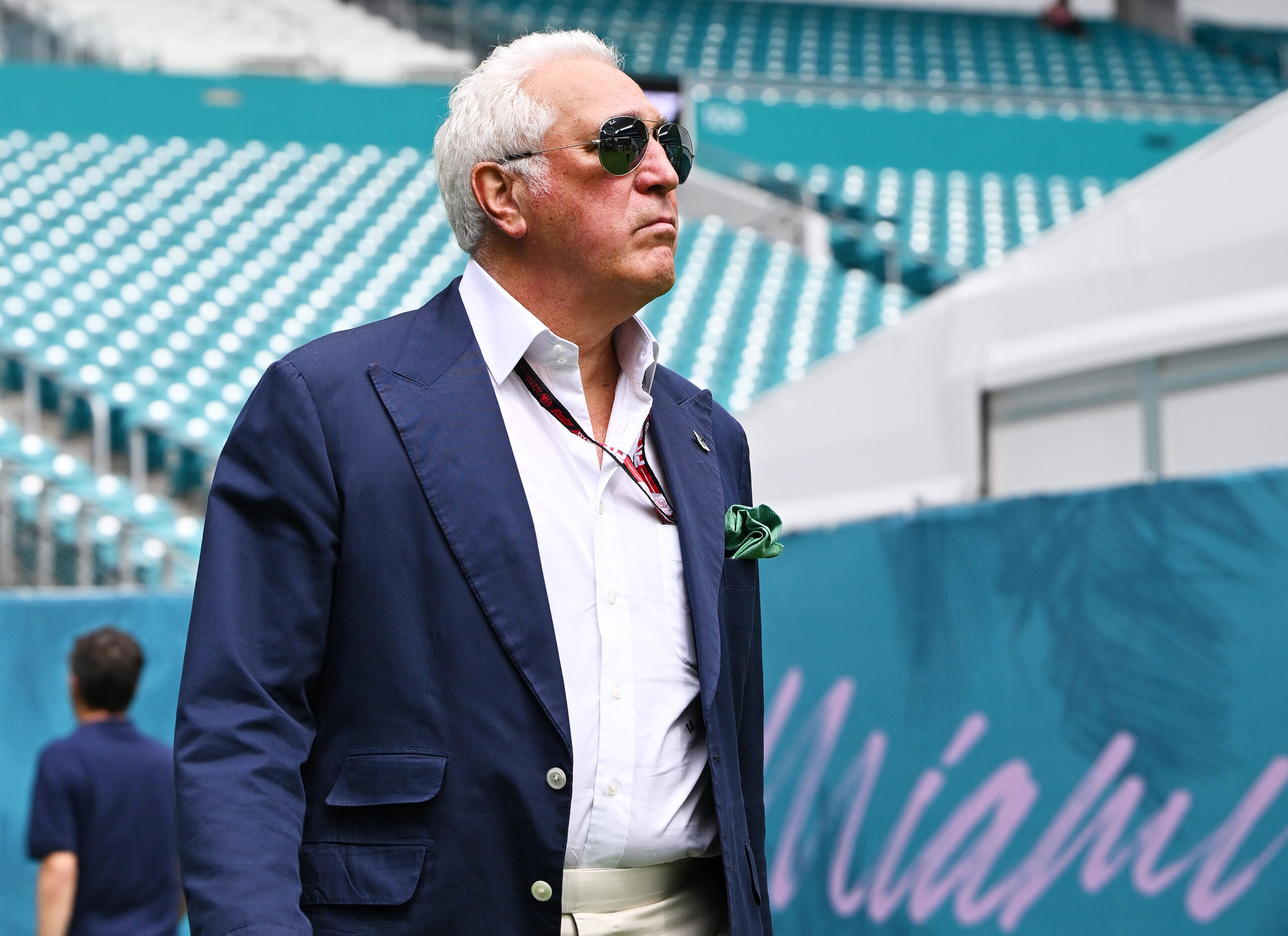 Aston Martin responde rumores sobre Horner y aclara la situación a sus empleados - Noticia de F1 ...